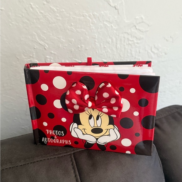 Disney | Office | Disney Minnie Mouse Photos Autographs Book | Poshmark